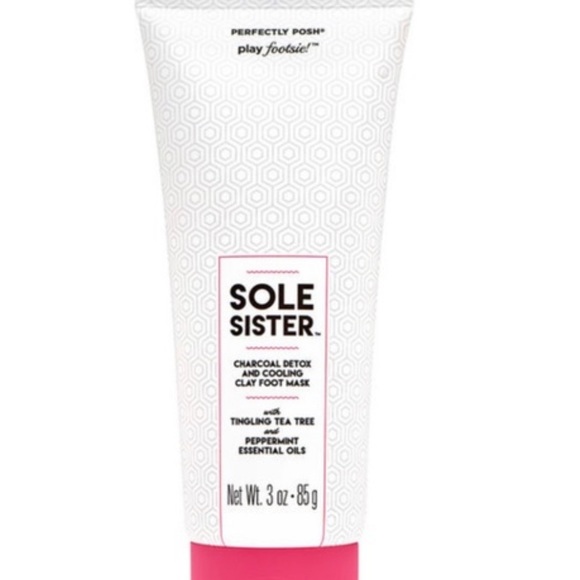 Perfectly Posh | Bath & Body | Perfectly Posh Charcoal Foot Mask Sole ...